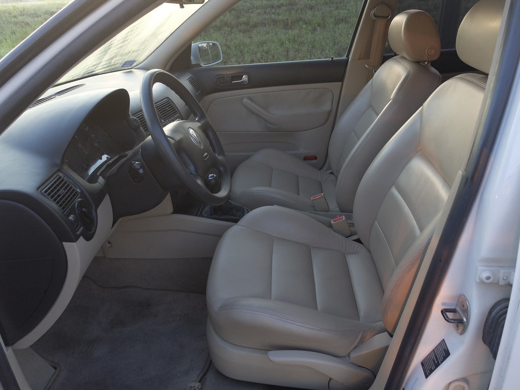 2003 Golf TDI 4dr 5sp Candy White + Tan Leather. 192k, Aristos, GLi+GTI ...